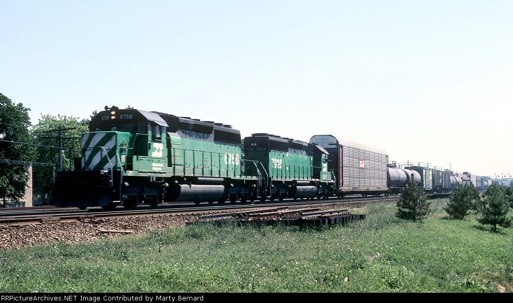 BN 6758 and 7926 With Mixed Freight at Congress Park